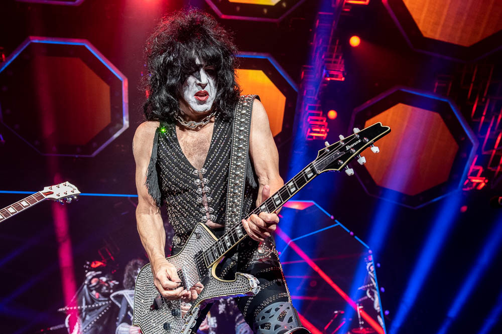 KISS gives Atlanta fans an electrifying farewell – again – Cellaris ...