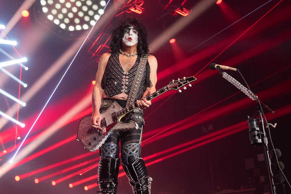 KISS gives Atlanta fans an electrifying farewell – again – Cellaris ...