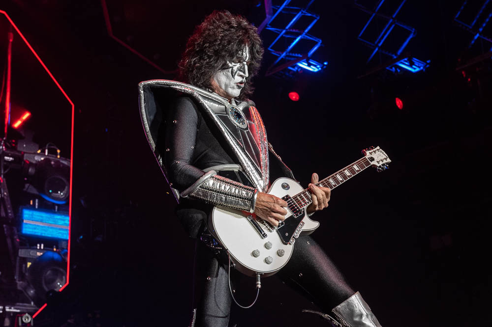 KISS gives Atlanta fans an electrifying farewell – again – Cellaris ...